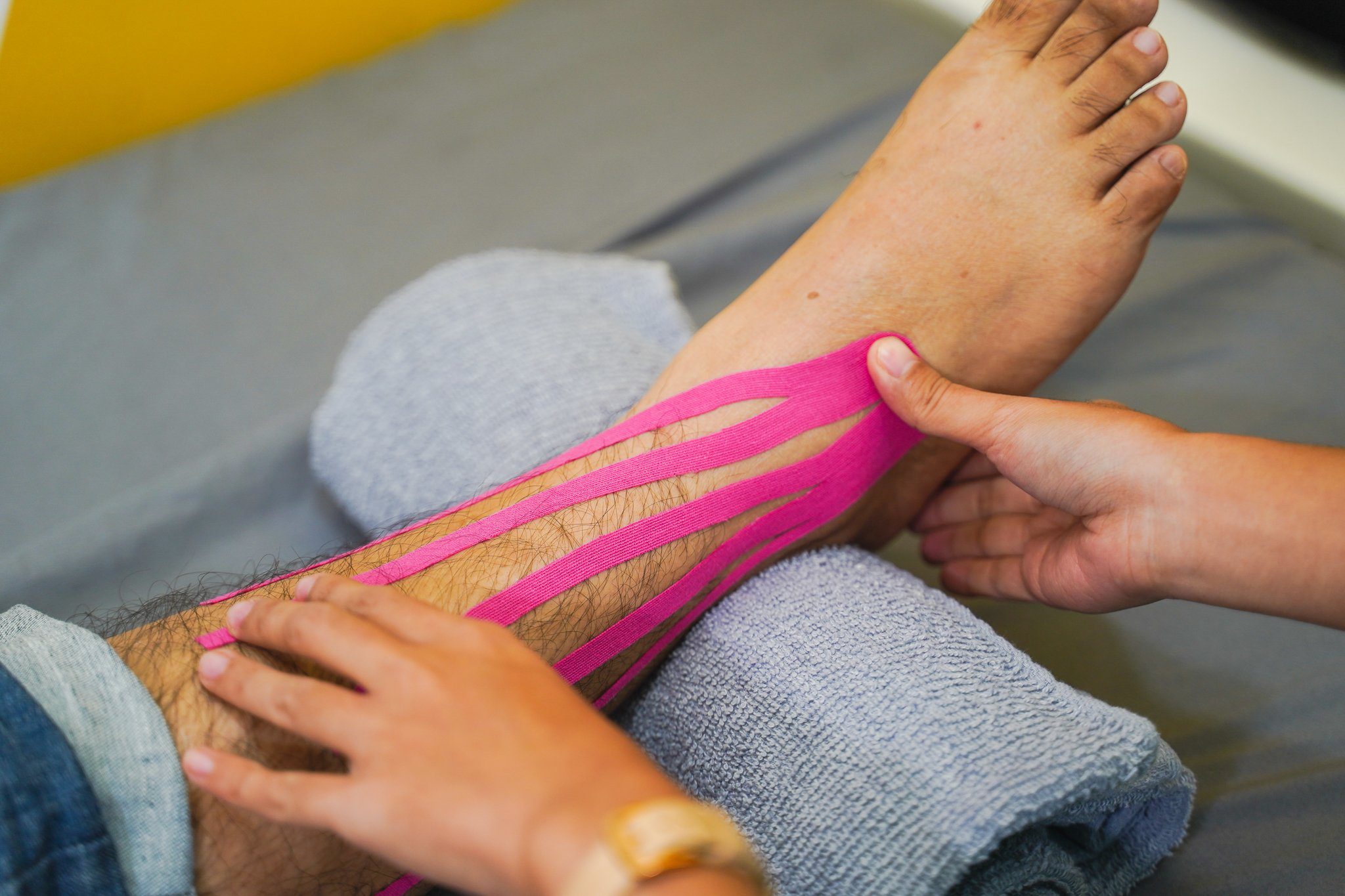 Kinesiologic Procedure / Kinesio Taping- Physiotherapy - Physical ...